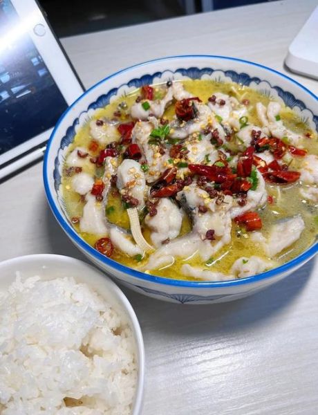 酸菜鱼怎么又滑又嫩_酸菜鱼嫩滑秘诀-第2张图片-山城妙识 酸菜鱼怎么又滑又嫩_酸菜鱼嫩滑秘诀-第2张图片-山城妙识