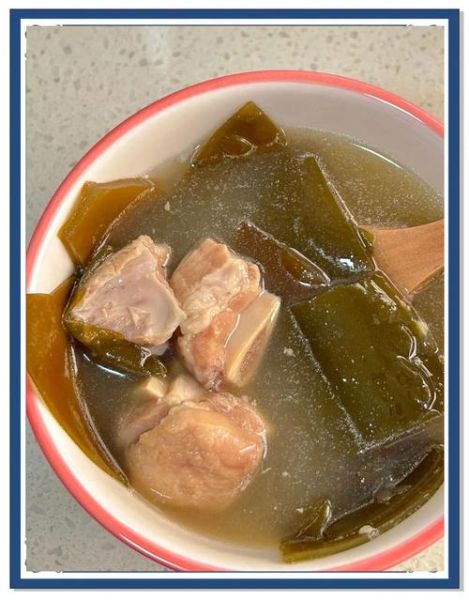 海带炖排骨汤怎么做_海带炖排骨汤的做法大全-第1张图片-山城妙识