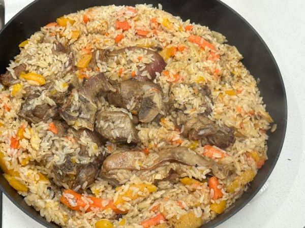 羊肉抓饭怎么做_羊肉抓饭正宗做法-第1张图片-山城妙识 羊肉抓饭怎么做_羊肉抓饭正宗做法-第1张图片-山城妙识