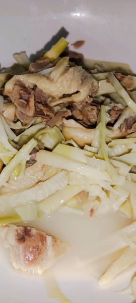 扁尖老鸭汤怎么炖好喝_扁尖老鸭汤的家常做法-第1张图片-山城妙识