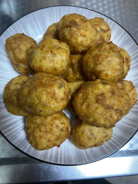 菜籽油炸肉圆好吃吗_菜籽油炸肉圆口感怎么样-第2张图片-山城妙识