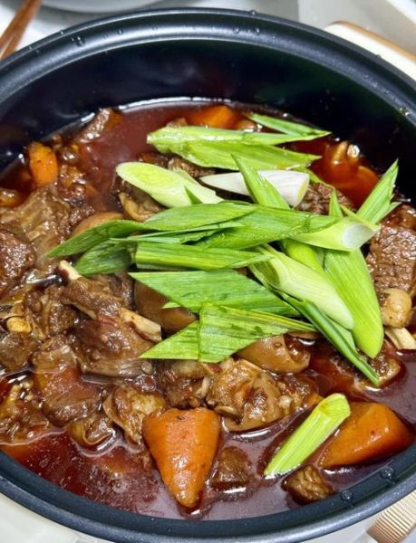 羊排火锅怎么做好吃_羊排火锅家常做法-第1张图片-山城妙识