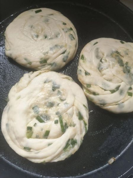 烙烧饼的做法_烧饼怎么和面才松软-第1张图片-山城妙识