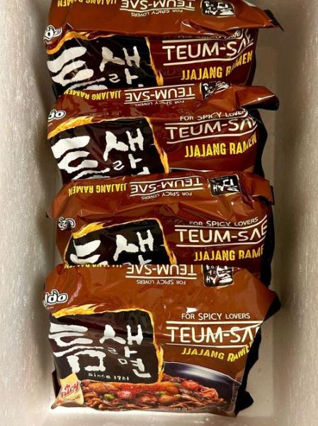 韩国炸酱面的酱是什么酱_和中式炸酱有何区别-第2张图片-山城妙识 韩国炸酱面的酱是什么酱_和中式炸酱有何区别-第2张图片-山城妙识