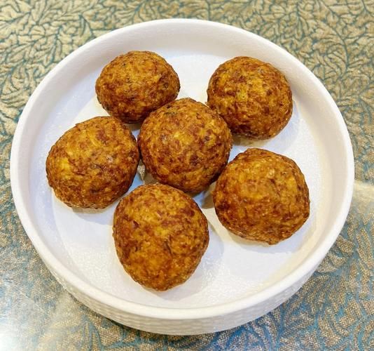 清蒸四喜丸子怎么做_清蒸四喜丸子蒸多久-第2张图片-山城妙识