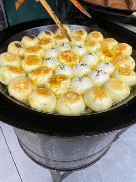 水煎包的家常做法_水煎包怎么做才酥脆多汁-第2张图片-山城妙识