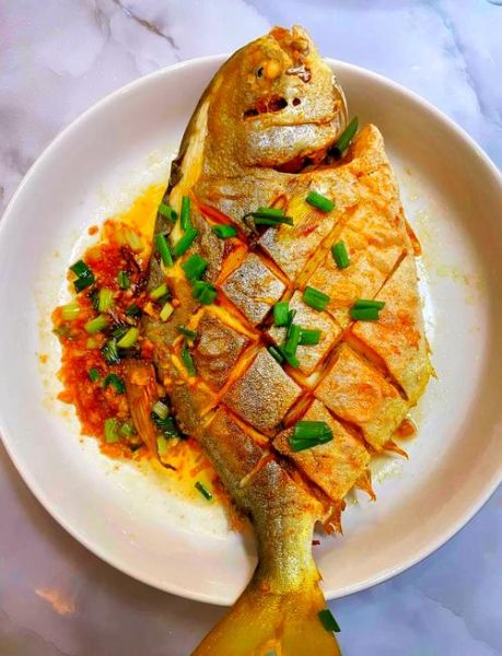 香煎金鲳鱼怎么做_香煎金鲳鱼用不用去鳞-第1张图片-山城妙识 香煎金鲳鱼怎么做_香煎金鲳鱼用不用去鳞-第1张图片-山城妙识