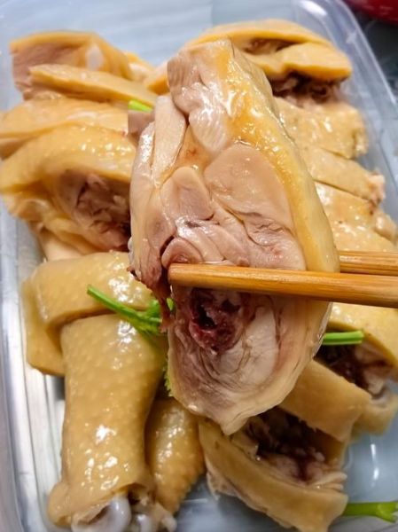 白斩鸡怎么做才嫩滑_白斩鸡煮几分钟最好-第1张图片-山城妙识 白斩鸡怎么做才嫩滑_白斩鸡煮几分钟最好-第1张图片-山城妙识