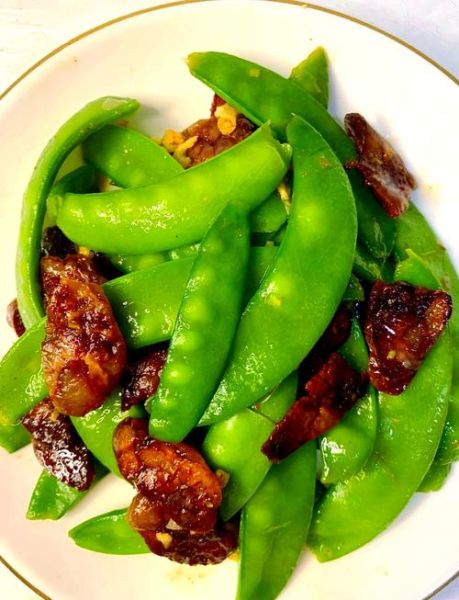 荷兰豆炒香肠怎么做_荷兰豆炒香肠需要焯水吗-第2张图片-山城妙识