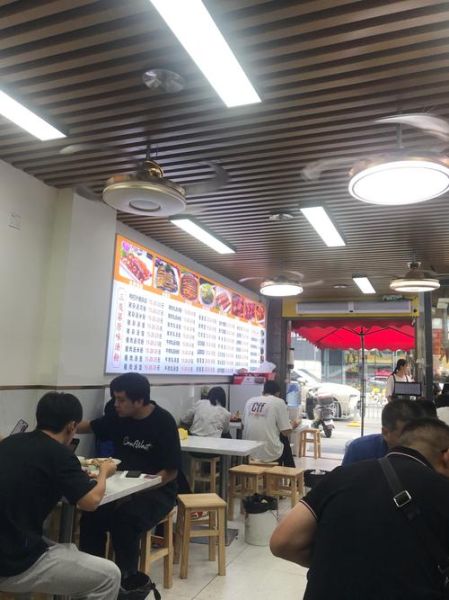 离我最近的快餐店在哪里_附近快餐店营业时间-第3张图片-山城妙识