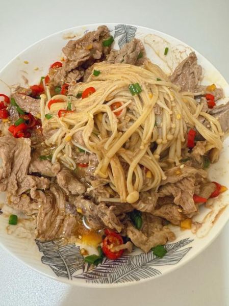 金针菇牛肉怎么做好吃_金针菇炒牛肉的秘诀-第1张图片-山城妙识 金针菇牛肉怎么做好吃_金针菇炒牛肉的秘诀-第1张图片-山城妙识