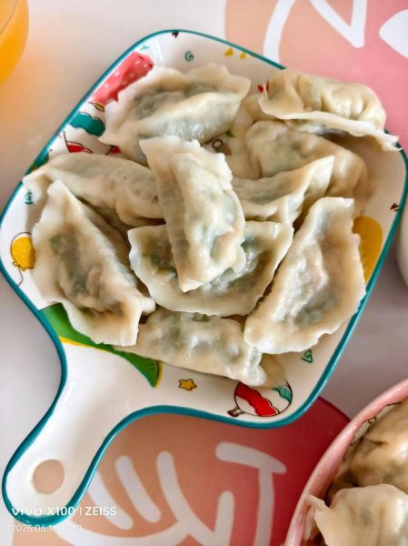 茼蒿鸡蛋饺子馅怎么做_茼蒿鸡蛋饺子馅怎么调才香-第1张图片-山城妙识 茼蒿鸡蛋饺子馅怎么做_茼蒿鸡蛋饺子馅怎么调才香-第1张图片-山城妙识