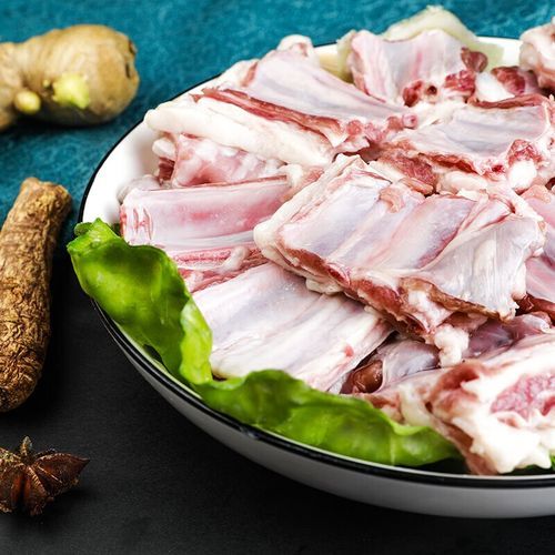 新疆清炖羊肉最正宗的做法_为什么选阿勒泰大尾羊-第3张图片-山城妙识