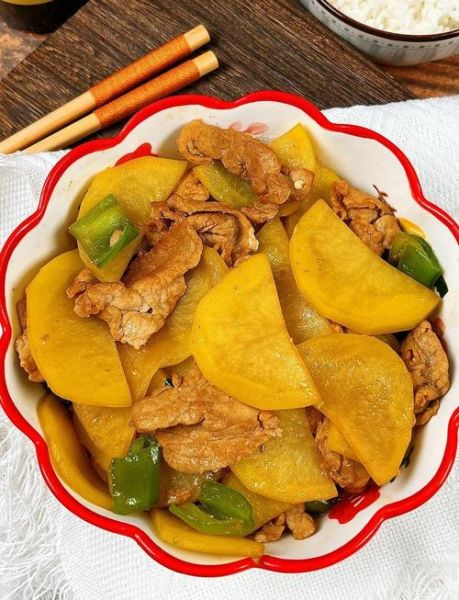 土豆片炒肉怎么炒好吃_土豆片炒肉家常做法-第1张图片-山城妙识 土豆片炒肉怎么炒好吃_土豆片炒肉家常做法-第1张图片-山城妙识