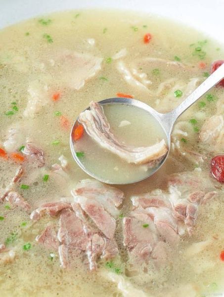 羊骨头汤怎么熬白_羊骨头汤怎么熬浓-第3张图片-山城妙识 羊骨头汤怎么熬白_羊骨头汤怎么熬浓-第3张图片-山城妙识