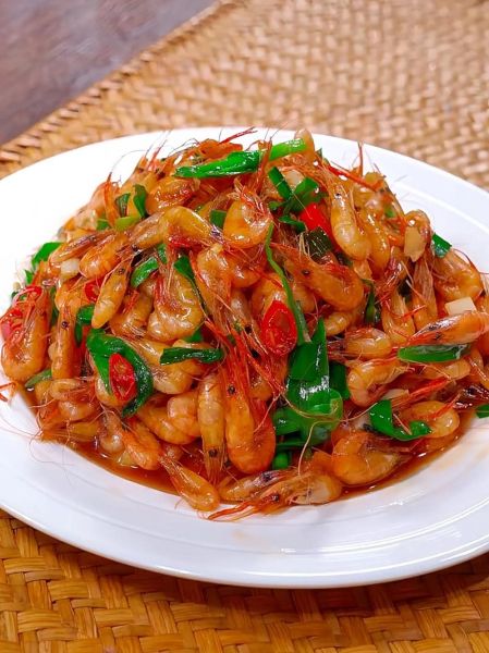 韭菜炒河虾怎么炒才鲜嫩_韭菜炒河虾的家常做法-第2张图片-山城妙识