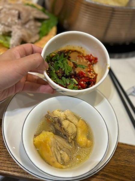 猪肚鸡火锅汤底怎么做_猪肚鸡汤底配方-第1张图片-山城妙识 猪肚鸡火锅汤底怎么做_猪肚鸡汤底配方-第1张图片-山城妙识