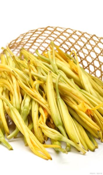 金针菜和黄花菜的区别_金针菜就是黄花菜吗-第3张图片-山城妙识 金针菜和黄花菜的区别_金针菜就是黄花菜吗-第3张图片-山城妙识