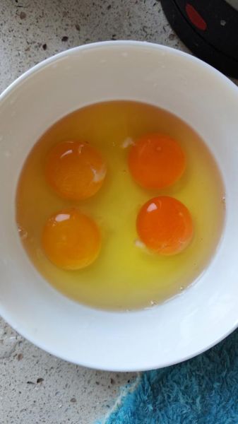 富硒鸡蛋和普通鸡蛋的区别_哪个更有营养-第2张图片-山城妙识