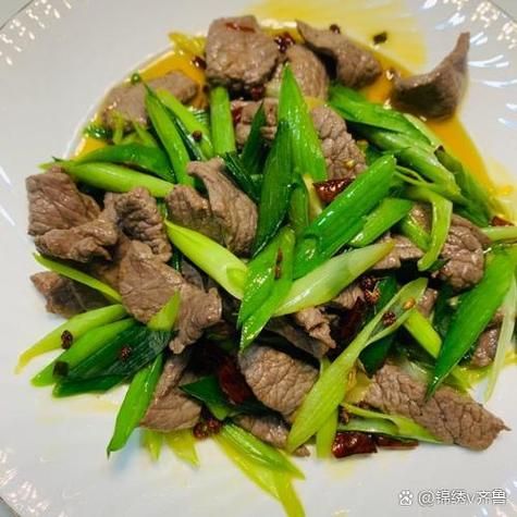 蒜苗炒牛肉怎么做_蒜苗牛肉怎么炒才嫩-第1张图片-山城妙识 蒜苗炒牛肉怎么做_蒜苗牛肉怎么炒才嫩-第1张图片-山城妙识