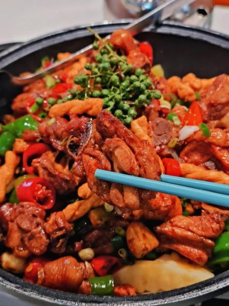 干锅鸡怎么做才好吃_干锅鸡最正宗的做法-第2张图片-山城妙识 干锅鸡怎么做才好吃_干锅鸡最正宗的做法-第2张图片-山城妙识