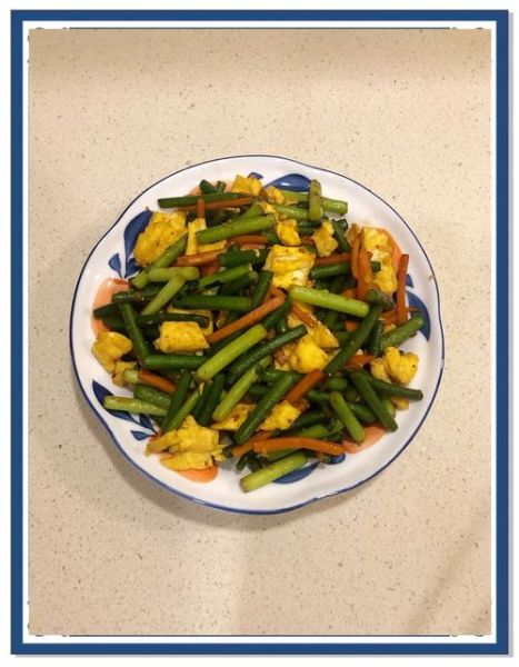 蒜薹炒鸡蛋王刚_王刚蒜薹炒鸡蛋怎么做-第3张图片-山城妙识