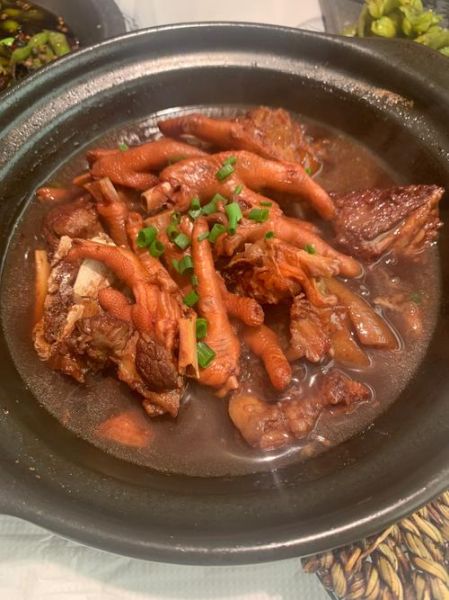 鸡爪跟什么煲汤好吃_鸡爪汤最佳搭配-第2张图片-山城妙识 鸡爪跟什么煲汤好吃_鸡爪汤最佳搭配-第2张图片-山城妙识