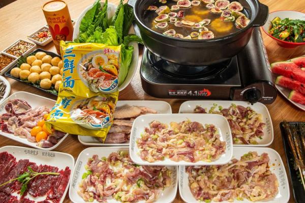 鸡肉火锅配菜有哪些_鸡肉火锅配菜怎么搭配-第2张图片-山城妙识 鸡肉火锅配菜有哪些_鸡肉火锅配菜怎么搭配-第2张图片-山城妙识