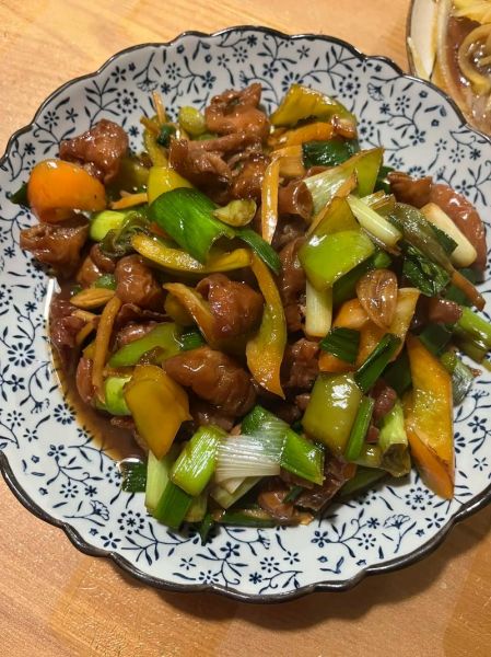 辣椒炒肥肠怎么做_肥肠怎么洗才干净-第2张图片-山城妙识 辣椒炒肥肠怎么做_肥肠怎么洗才干净-第2张图片-山城妙识