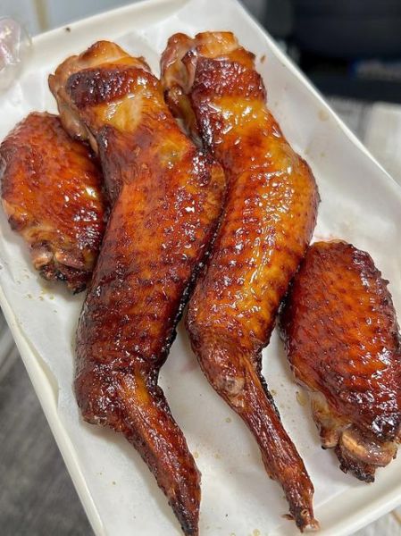 广式蜜汁鸡翅怎么做_广式蜜汁鸡翅腌制多久-第1张图片-山城妙识