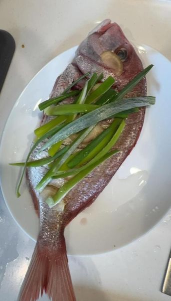 红烧红鲷鱼怎么做_红烧红鲷鱼的家常做法-第2张图片-山城妙识