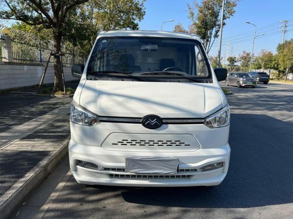 面包车价格多少钱一辆_面包车图片大全-第1张图片-山城妙识 面包车价格多少钱一辆_面包车图片大全-第1张图片-山城妙识