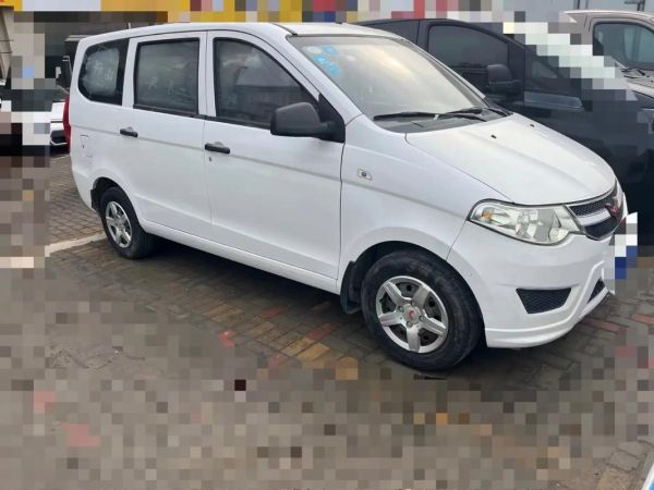 面包车价格多少钱一辆_面包车图片大全-第2张图片-山城妙识 面包车价格多少钱一辆_面包车图片大全-第2张图片-山城妙识