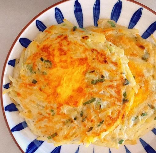 面粉和土豆做饼怎么做_土豆饼要加鸡蛋吗-第3张图片-山城妙识 面粉和土豆做饼怎么做_土豆饼要加鸡蛋吗-第3张图片-山城妙识