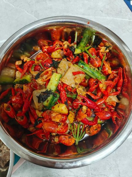 香辣小龙虾怎么做_家常做法步骤详解-第1张图片-山城妙识 香辣小龙虾怎么做_家常做法步骤详解-第1张图片-山城妙识