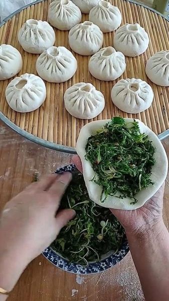 菜包子怎么和面才松软_菜包子馅料怎么调才香-第2张图片-山城妙识