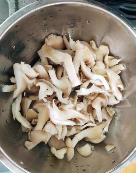 干炸鲜蘑怎么做才酥脆_干炸鲜蘑的家常做法-第1张图片-山城妙识 干炸鲜蘑怎么做才酥脆_干炸鲜蘑的家常做法-第1张图片-山城妙识