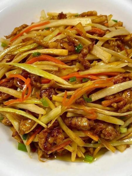 茭白炒肉丝怎么炒好吃_茭白炒肉丝的正宗做法-第1张图片-山城妙识