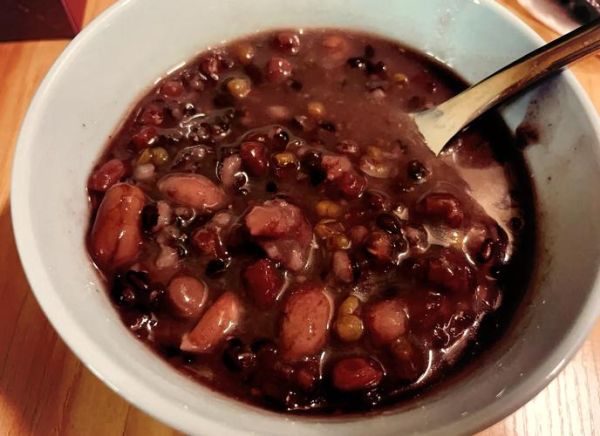 腊八粥材料配比_腊八粥怎么煮才香-第1张图片-山城妙识 腊八粥材料配比_腊八粥怎么煮才香-第1张图片-山城妙识