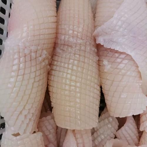 冷冻鱿鱼卷怎么做好吃_冷冻鱿鱼卷的家常做法-第2张图片-山城妙识