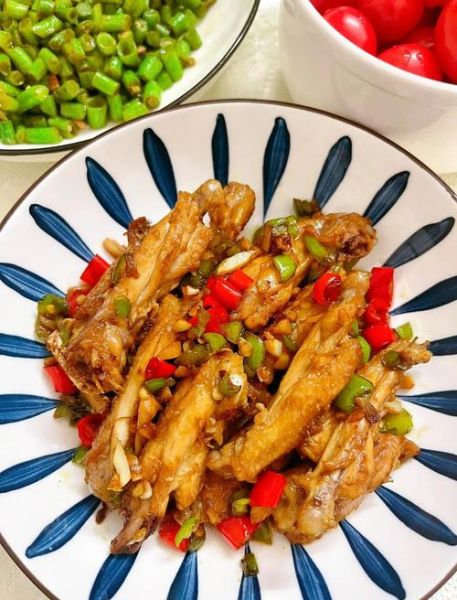 家常香辣鸡翅怎么做_香辣鸡翅腌制多久入味-第1张图片-山城妙识 家常香辣鸡翅怎么做_香辣鸡翅腌制多久入味-第1张图片-山城妙识