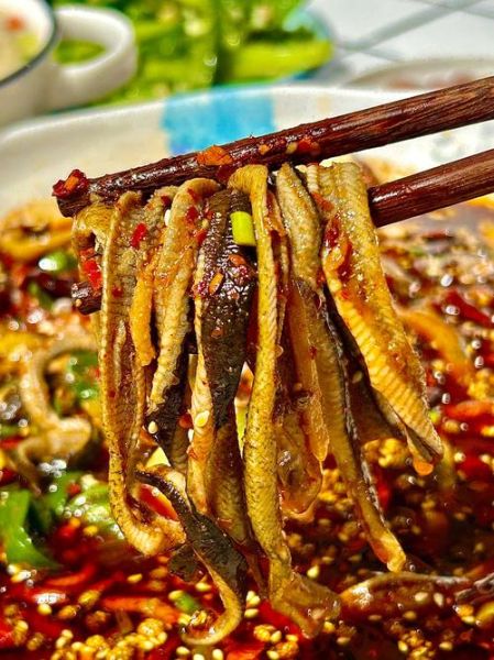 鳝鱼怎么做好吃_川菜爆炒鳝鱼做法-第1张图片-山城妙识