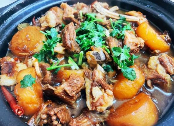 胡萝卜炖羊排怎么做_胡萝卜炖羊排的营养价值-第3张图片-山城妙识 胡萝卜炖羊排怎么做_胡萝卜炖羊排的营养价值-第3张图片-山城妙识