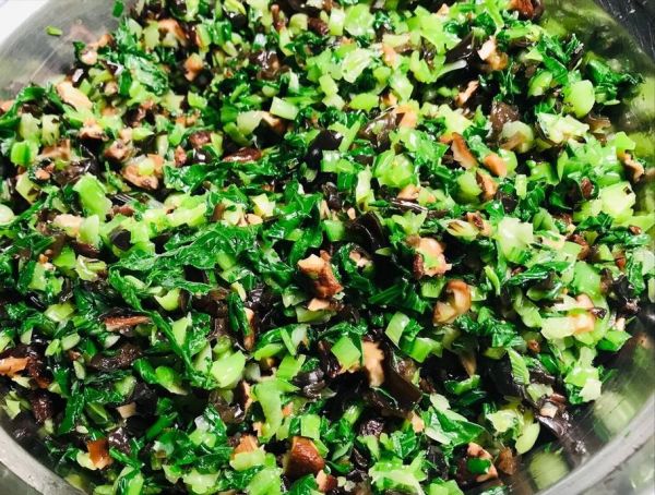 香菇青菜饺子怎么做_香菇青菜饺子馅怎么调才好吃-第3张图片-山城妙识