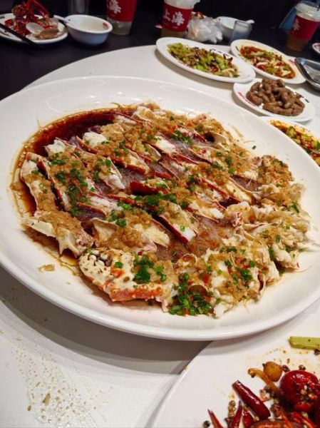 3斤帝王蟹够几个人吃_帝王蟹一人吃多少-第1张图片-山城妙识