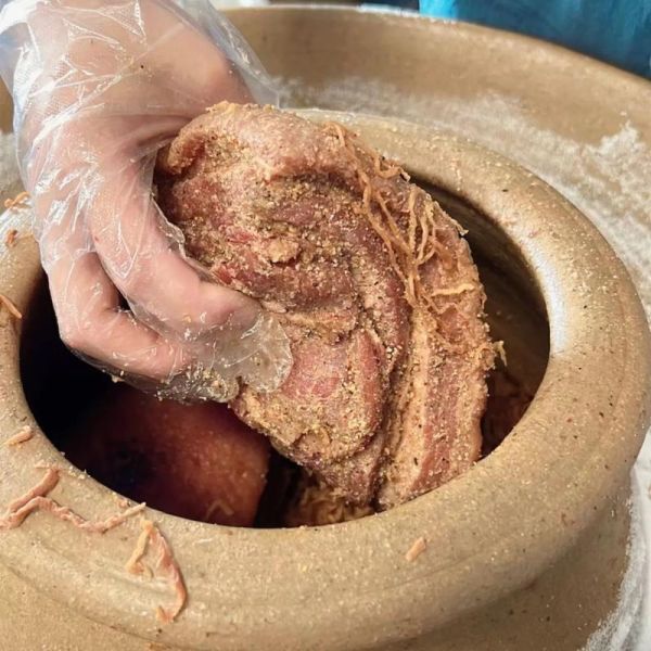 湖南坛子肉怎么做_坛子肉正宗做法-第1张图片-山城妙识