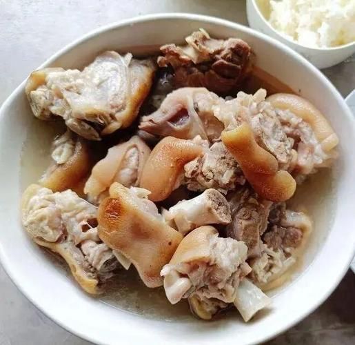 猪蹄怎么炖容易烂_猪蹄炖多久才软烂-第2张图片-山城妙识