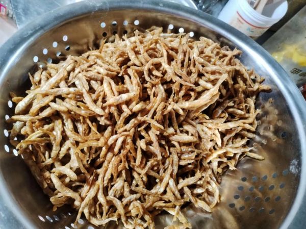 干炸银鱼怎么做_干炸银鱼的做法大全-第1张图片-山城妙识