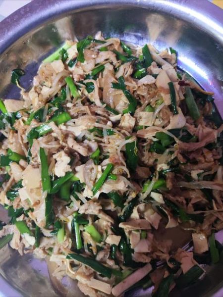 豆芽炒豆腐皮怎么做_豆芽炒豆腐皮热量高吗-第3张图片-山城妙识