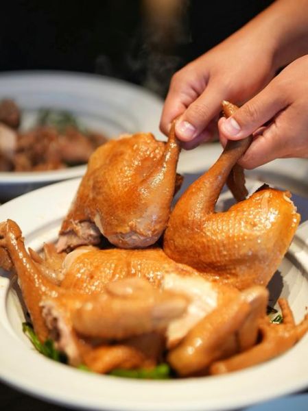 烧鸡怎么做好吃_家常烧鸡视频教程-第1张图片-山城妙识 烧鸡怎么做好吃_家常烧鸡视频教程-第1张图片-山城妙识